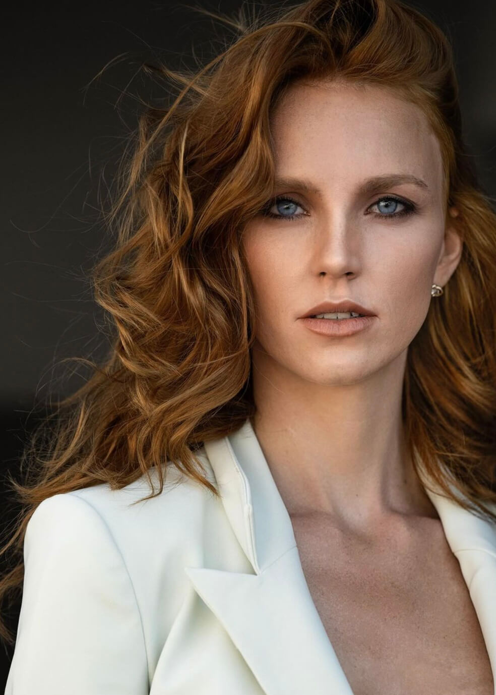 Daisy S. – The Model Booker